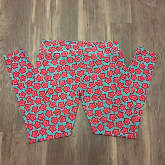 LuLaRoe | Pants & Jumpsuits | Lularoe Tc Star Flower Leggings | Poshmark